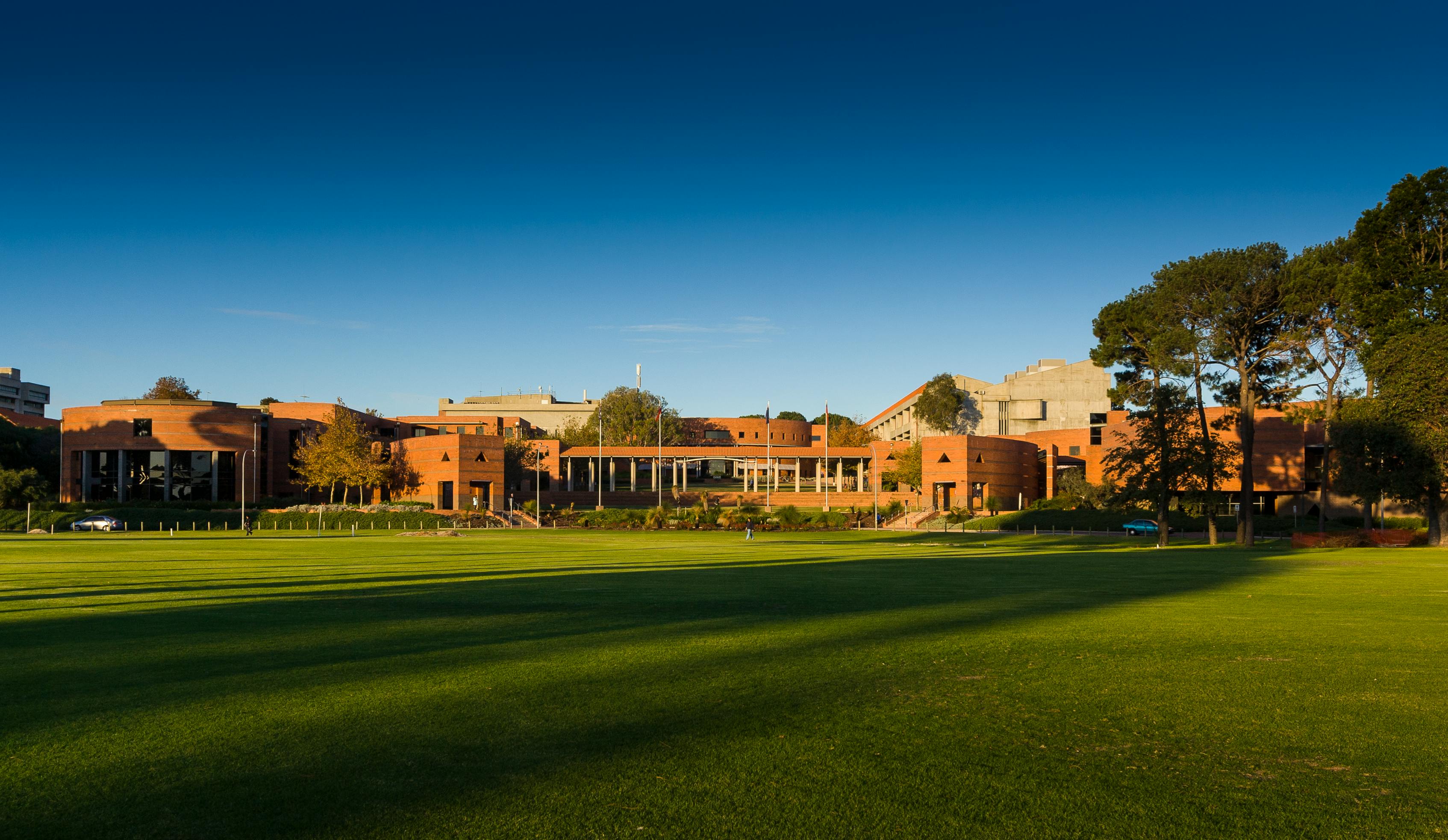 Curtin University - CurtinX | University Info | 0 Masters in English ...