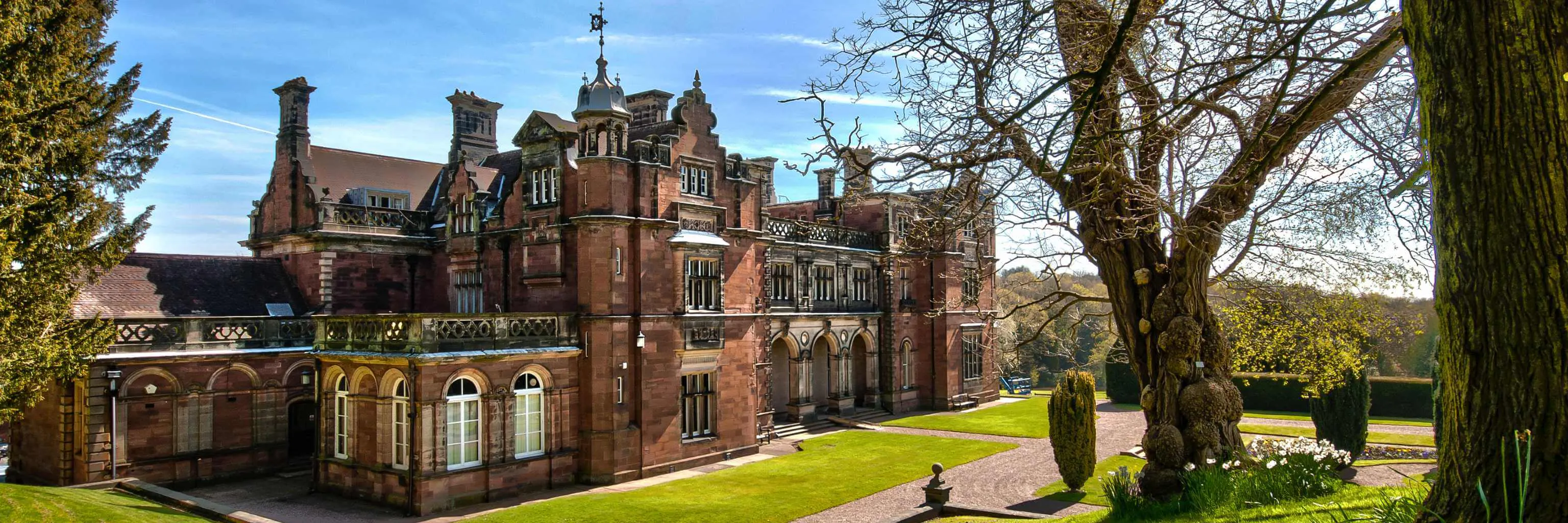 Keele University | University Info | 101 Masters in English ...