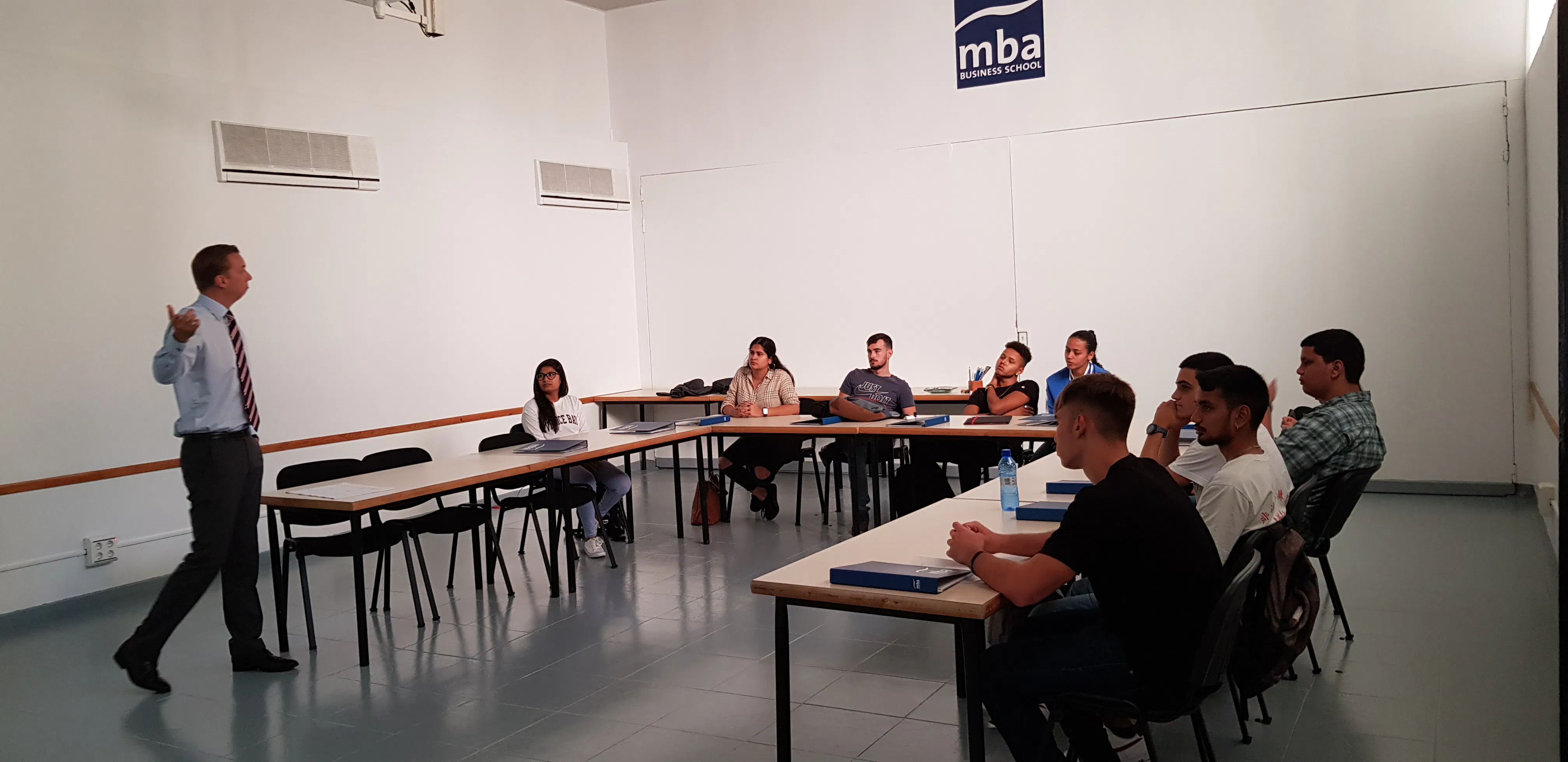 Canary Islands Business School | University Info | 1 Bachelors in ...
