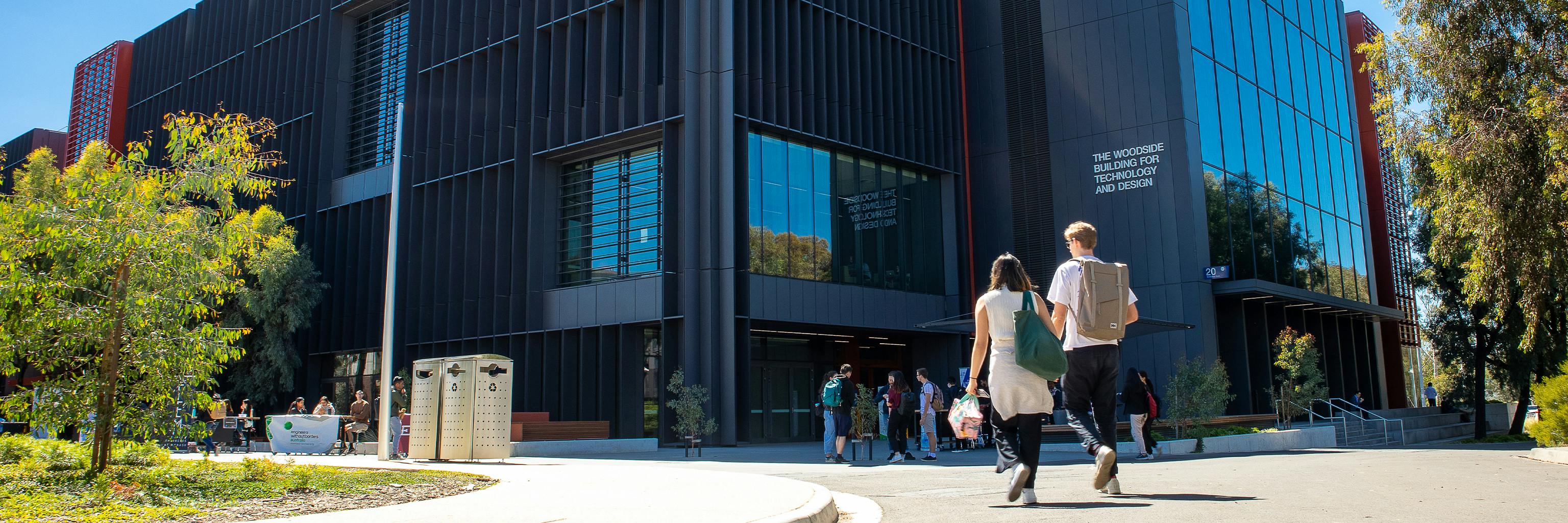 Monash Engineering | University Info | 6 Masters in English ...